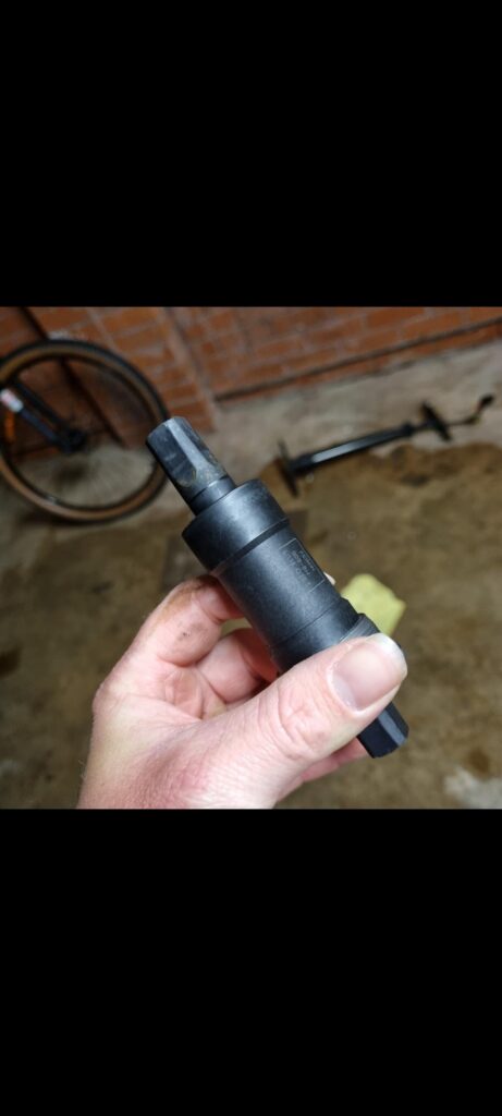 Need help identifying spindle for replacement - Cycling Europe