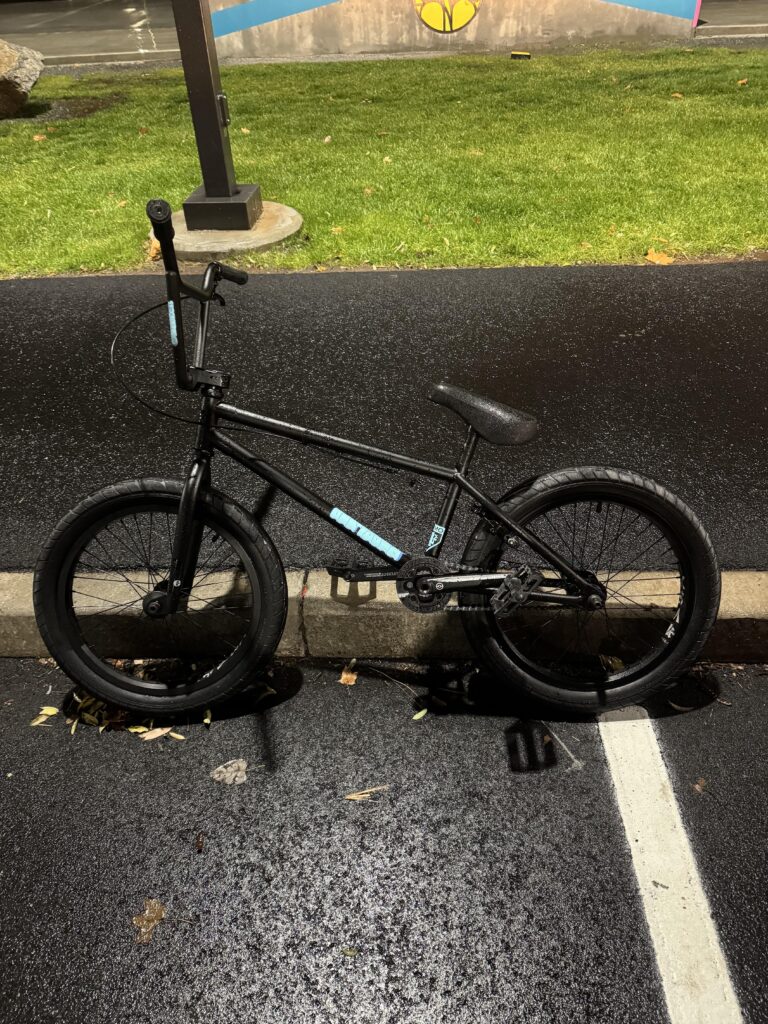 Stranger Piston $350 on marketplace. Super clean - Cycling Europe